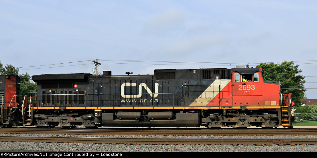 CN 2693